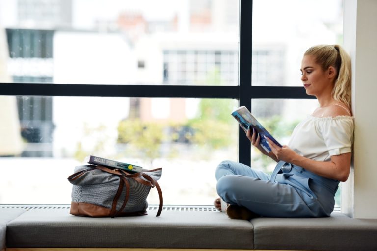 10 benefits of reading